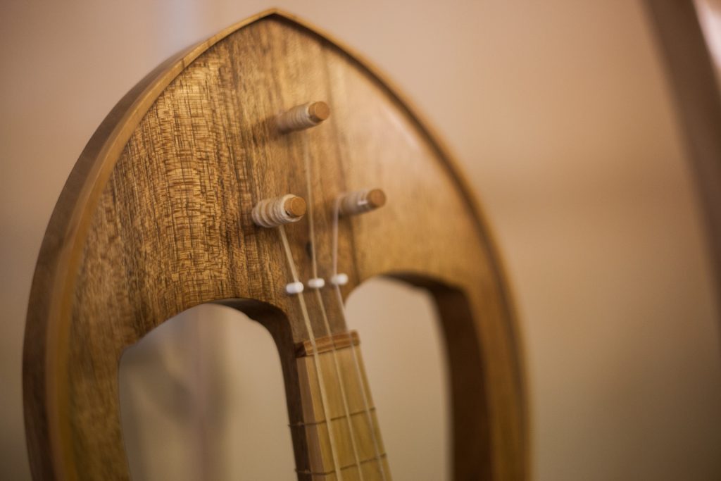 Instruments uniques – Benjamin Simão | Luthier | Musician | Composer