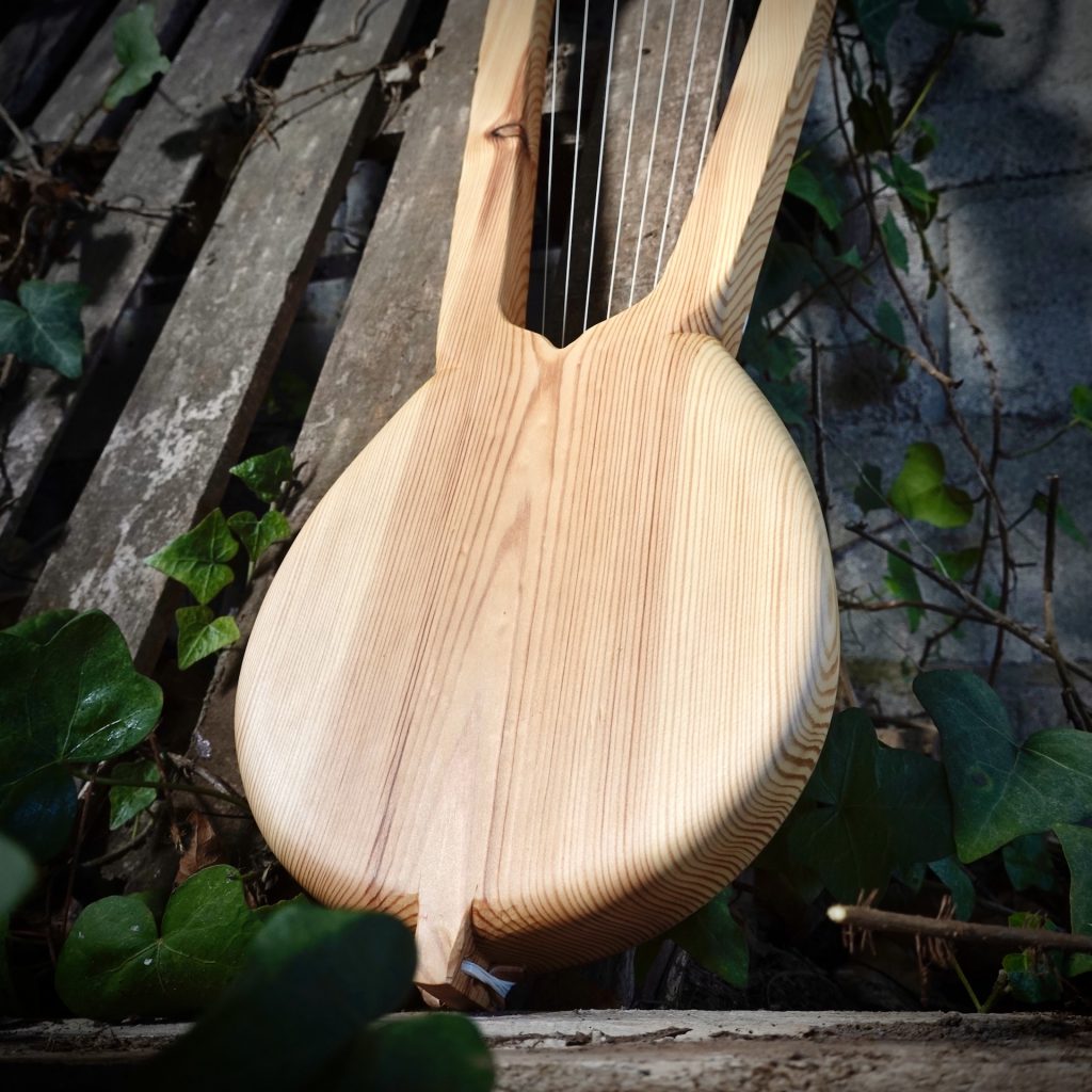 Lyre d’Hylestad – Benjamin Simão | Luthier | Musician | Composer